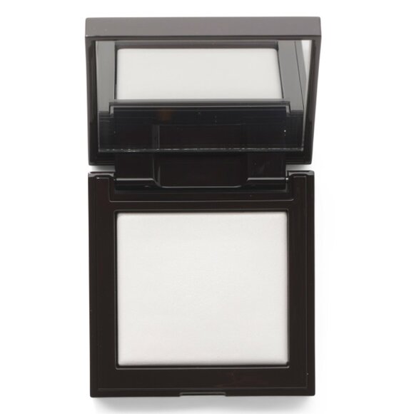 laura mercier | Jewelry | Laura Mercier Secret Blurring Powder For ...